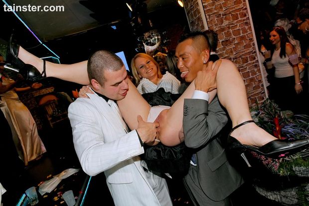 Party Yvy69