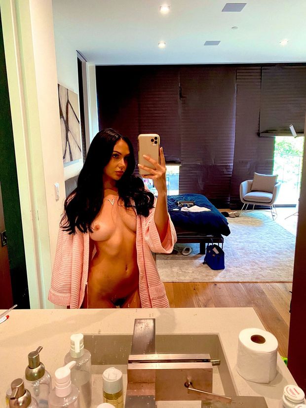 Fapsterpussycat Ariana Marie Pin 60459540