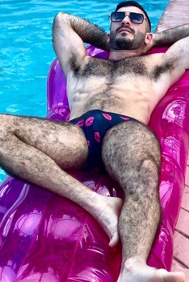 Chest Hairy In Swimming Pool Phnix