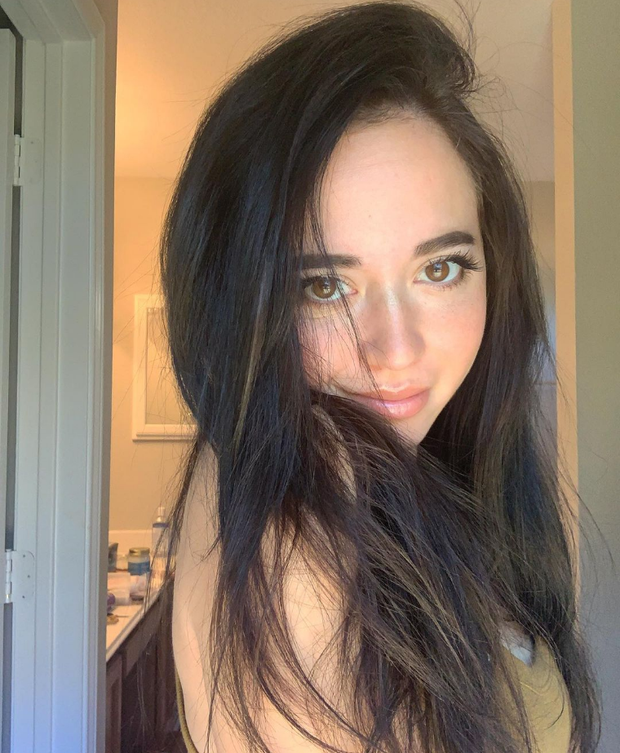 Maya Cuf Instagram Mayahiga Gaunt4