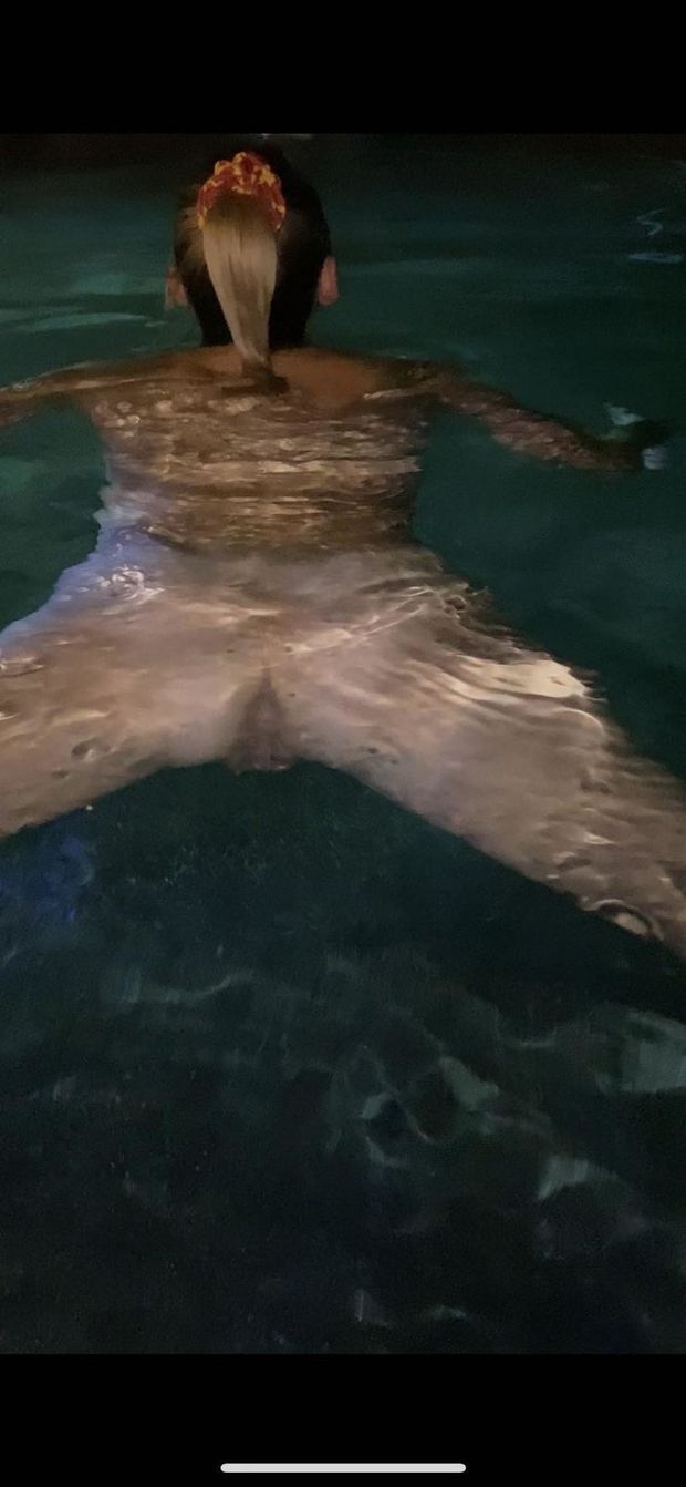 Pool Mrcanoeingnude