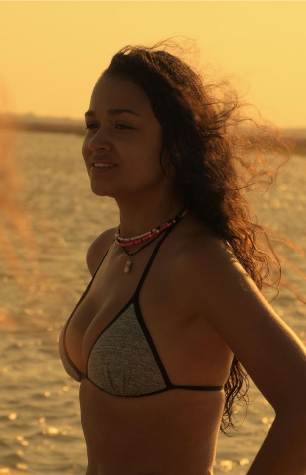 Madison Bailey Outer Banks Kelllzzz