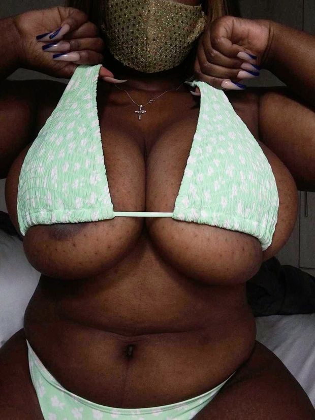 Milkshake Samme In A Bikini Cufo510