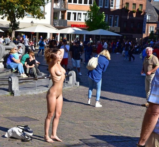 Normalizing Public Nudity Such A Nice T For Kneelnowbitch