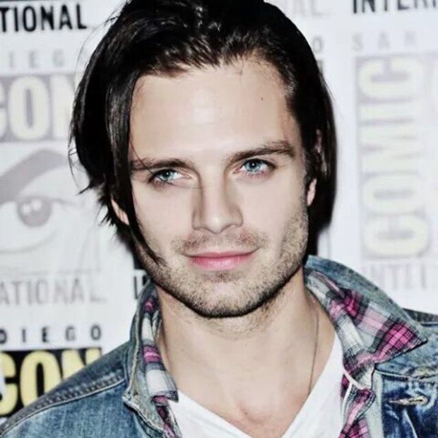 Sebastian Stan Blogtublr
