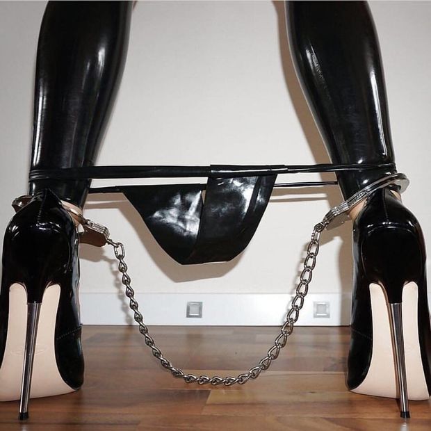 Shackles Usfan