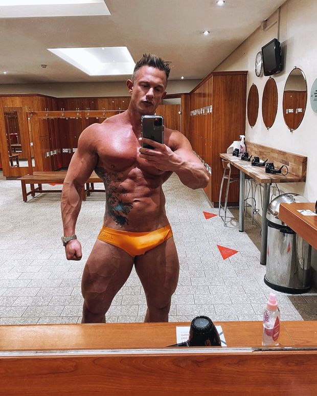 Apollo Steele Phnix