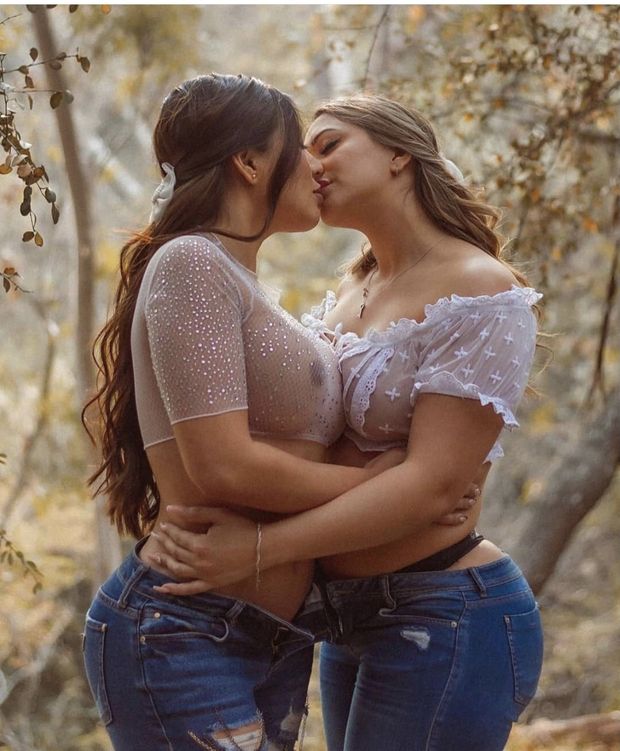 Big Lesbian Tits Sirwilliam