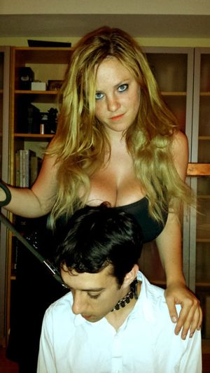 Oodleleux Femdom Dominas