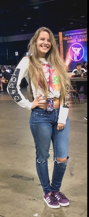 Hannah Bryan Pics