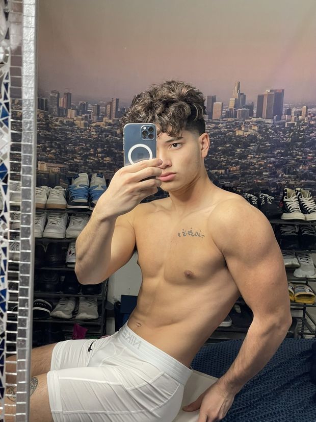 Hot Guy Emilio In Underwear Emre