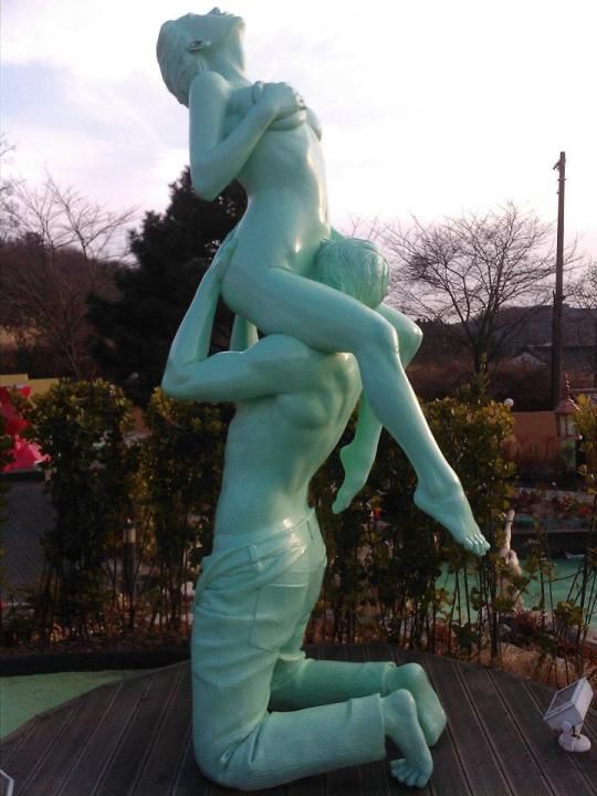 Erotic Sculpture 3 Budcrutch