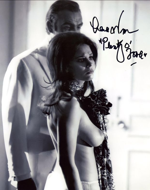 Lana Wood And Sean Connery In Diamonds Are Forever Scotsauce