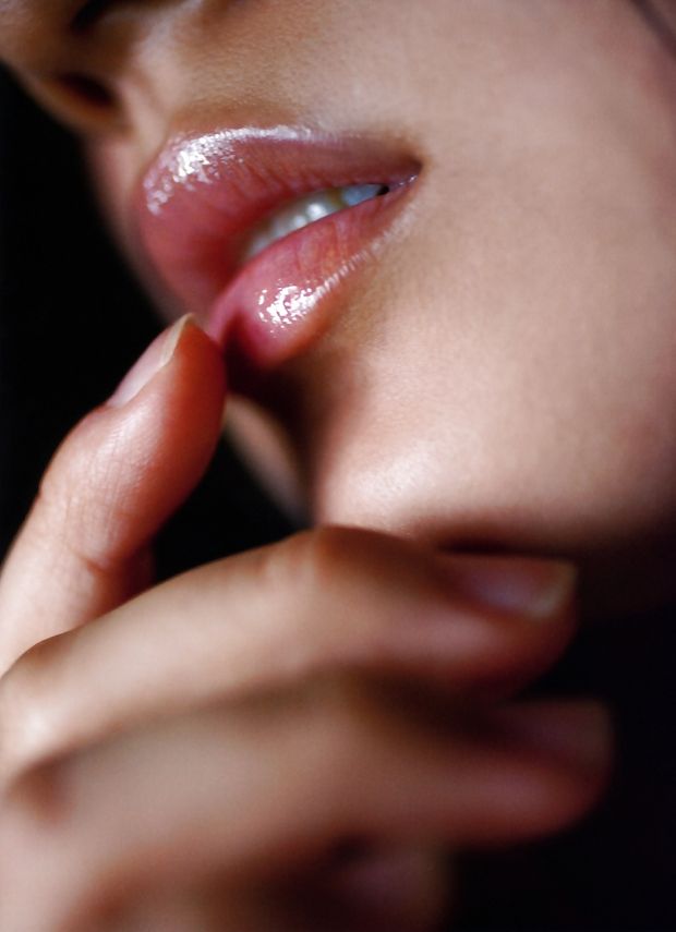 Japanese Gravure Idol Saaya Irie Pretty Pink Lips Ilovebrownandasianpussy