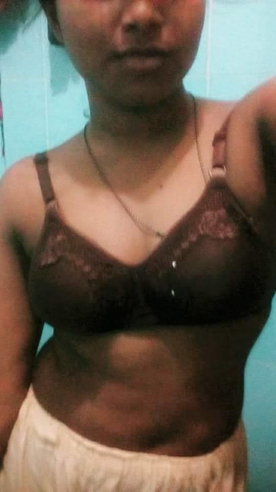 Najifa Naz Hot Klause