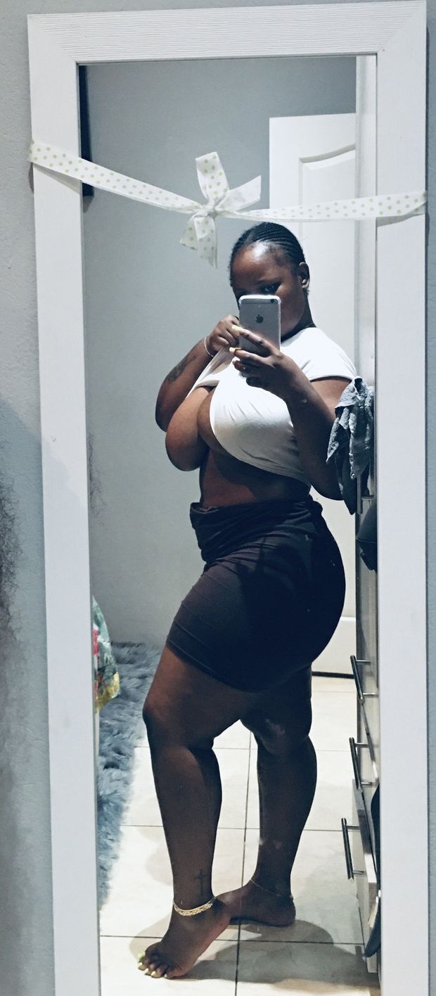 Milkshake Samme Mirror Selfie 2 Keniff