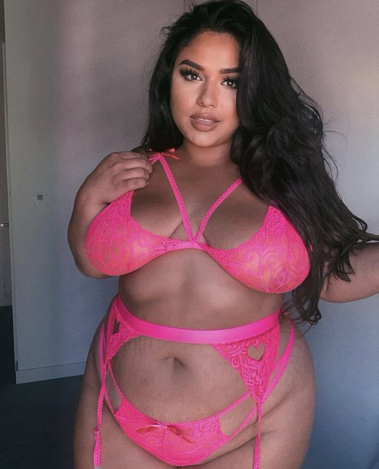 Beautiful Diana Sirokai In Pink Allthingsporn87