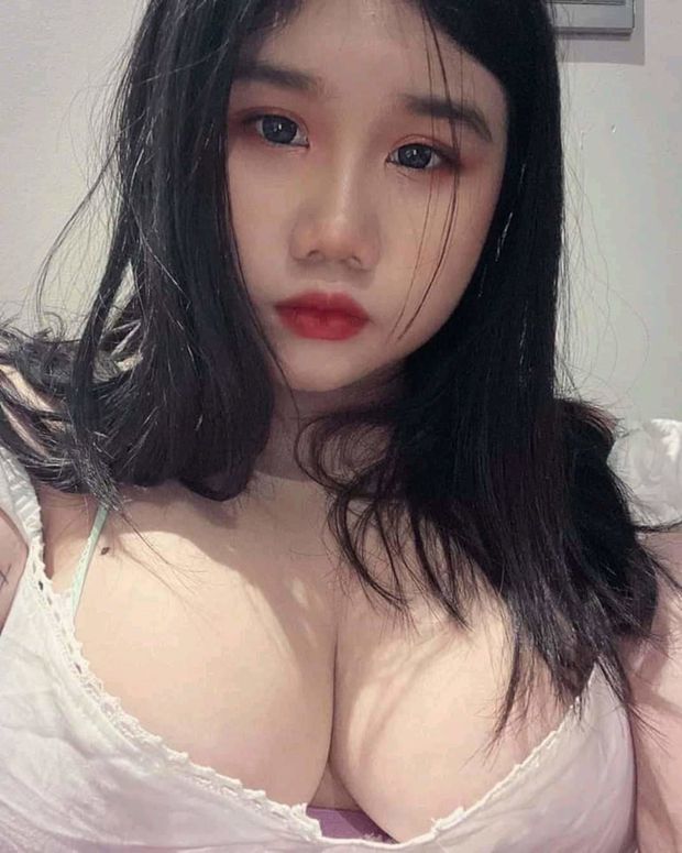 Asian Vietnamese Lê Ngọc Bảo Trân Manhpk98