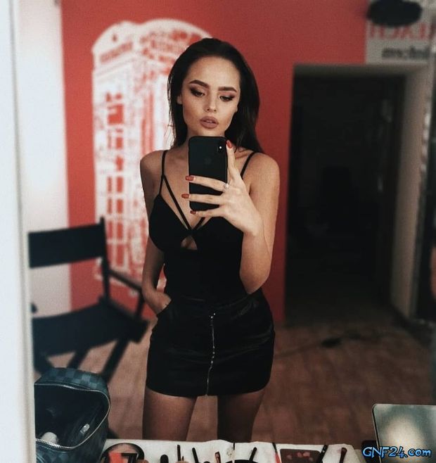 Shes Stunning Drooouuul2