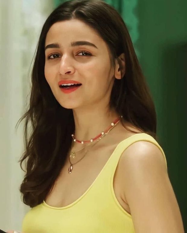 Alia Bhatt Cute Mohini90