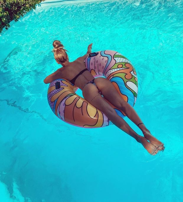 Justbackuponit Pool Float Pin 62825536