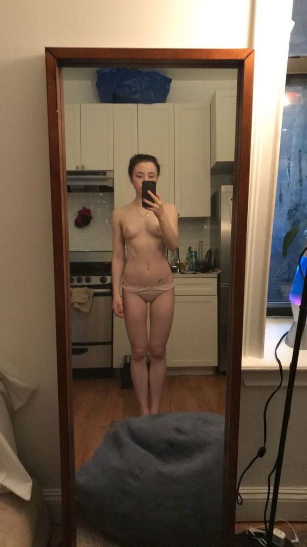 Lily Mo Sheen Selfie Usernameexists
