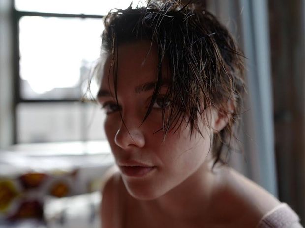 Sexy Florence Pugh 2 Rider8344