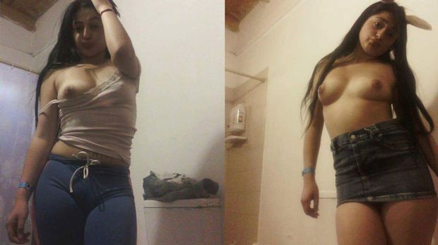 Gordibuena Viendo Cómo Se Ven Sus Tetas 1 Maco872021
