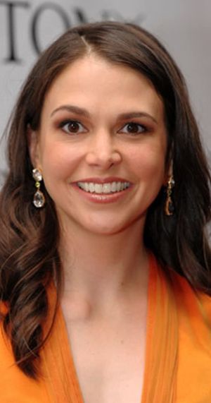 Sutton Foster Pics