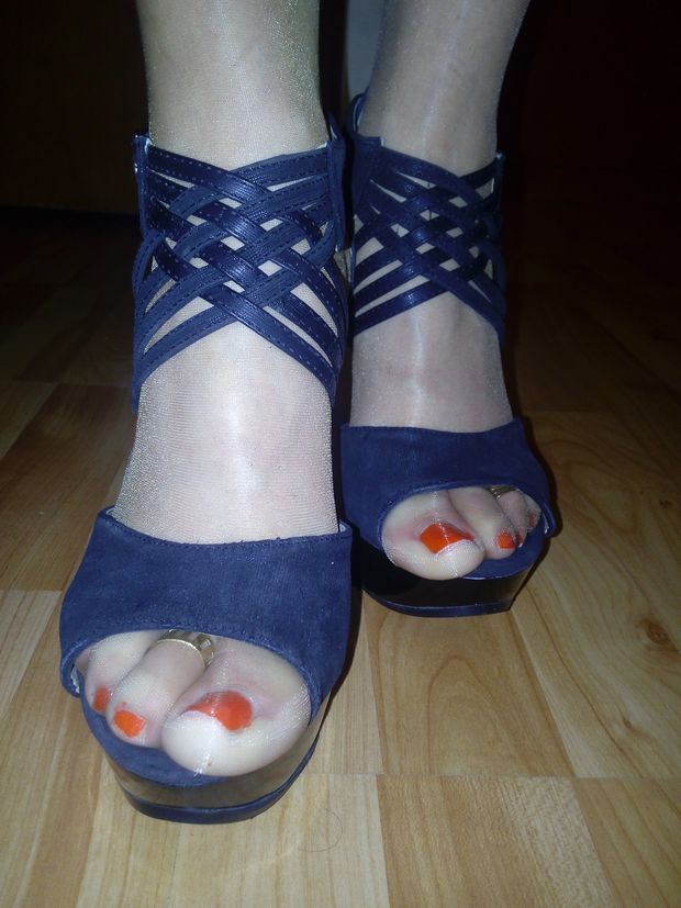 Blue Heels Curiousandhorny