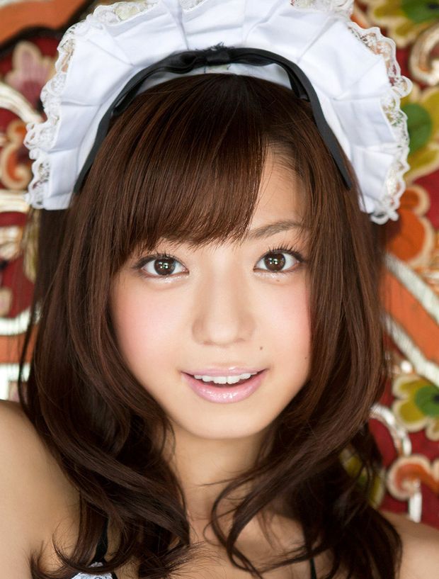 Shizuka Nakamura Curiousandhorny
