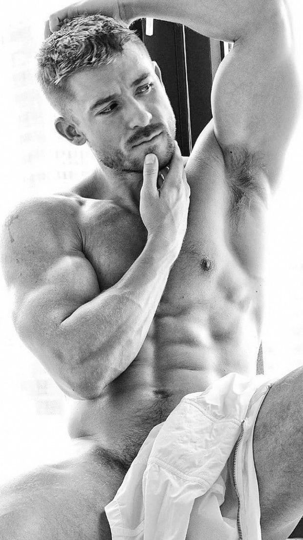 Hot Male Phnix