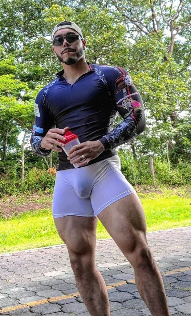 Hunk In Lycra Phnix