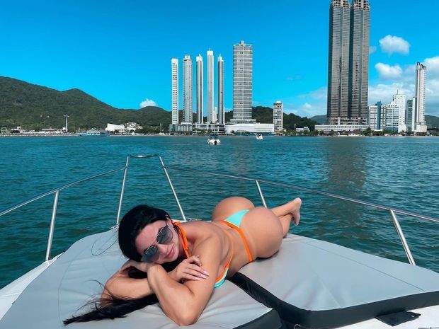 On A Boat Justbackuponit