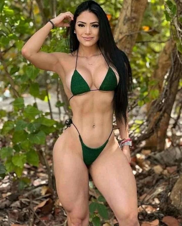 Rosa Bighot20