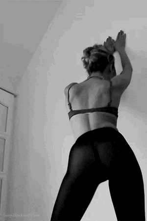 Ass Waving S
