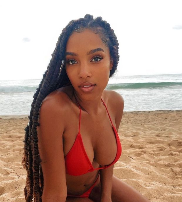 Vada Veli Looking Cute In Her Red Bikini Cufo510