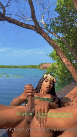 Beautiful Laura Saenz Pulling That Stick Alsharpton
