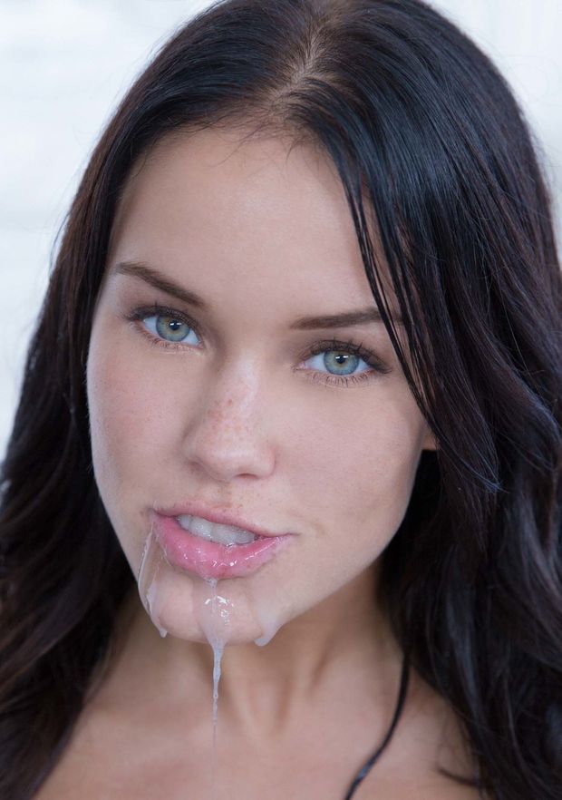 Megan Rain Rabb1t