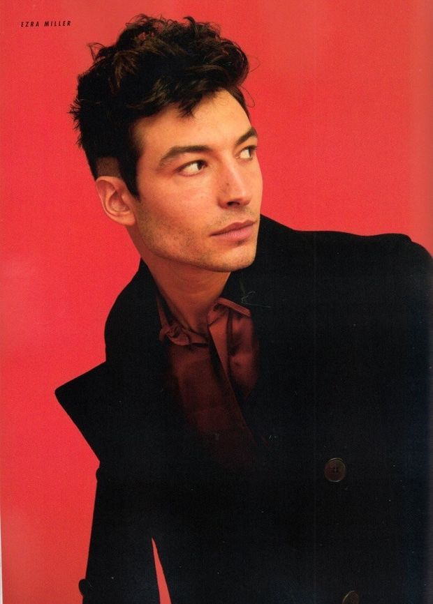 Ezra Miller Blogtublr