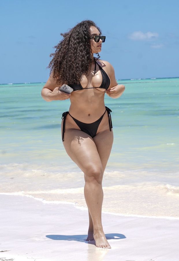 Demetria Obilor Vacationing In The Dominican Cufo510