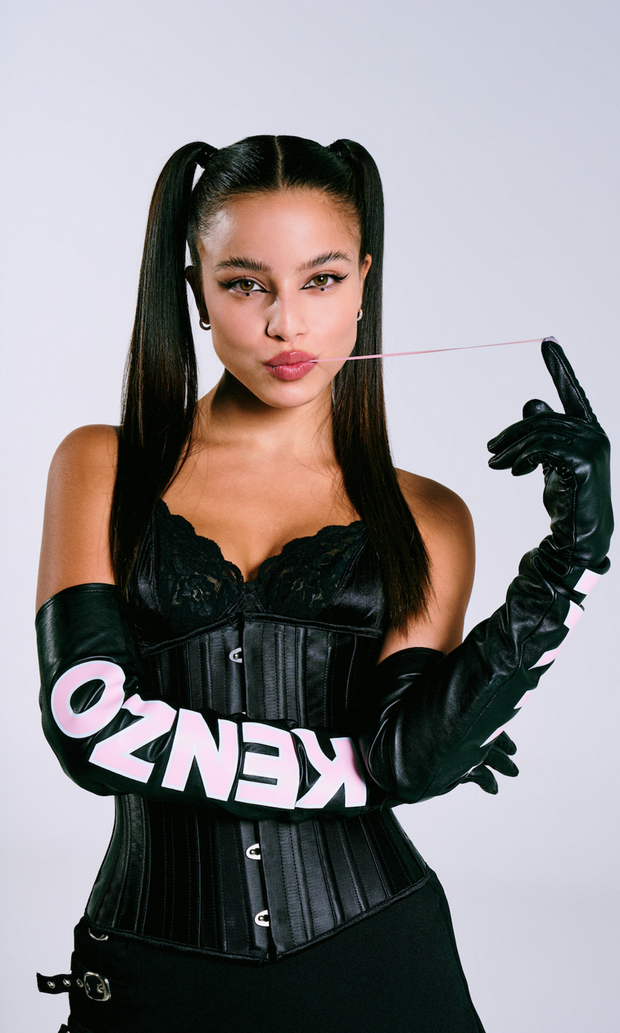 Emilia Mernes Itsfunok