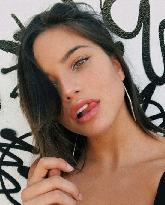 Emilia Mernes Itsfunok