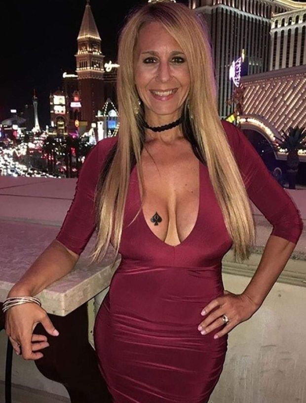 Mature Queen Of Spades Wife Enjoyme
