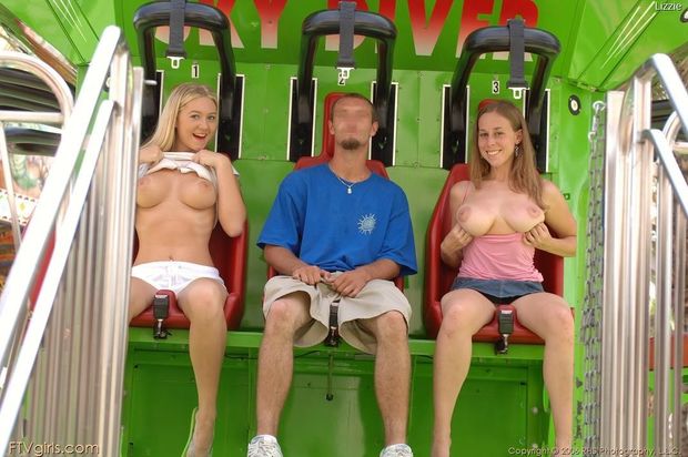 Titty Flash On The Tower Drop Bergsavage