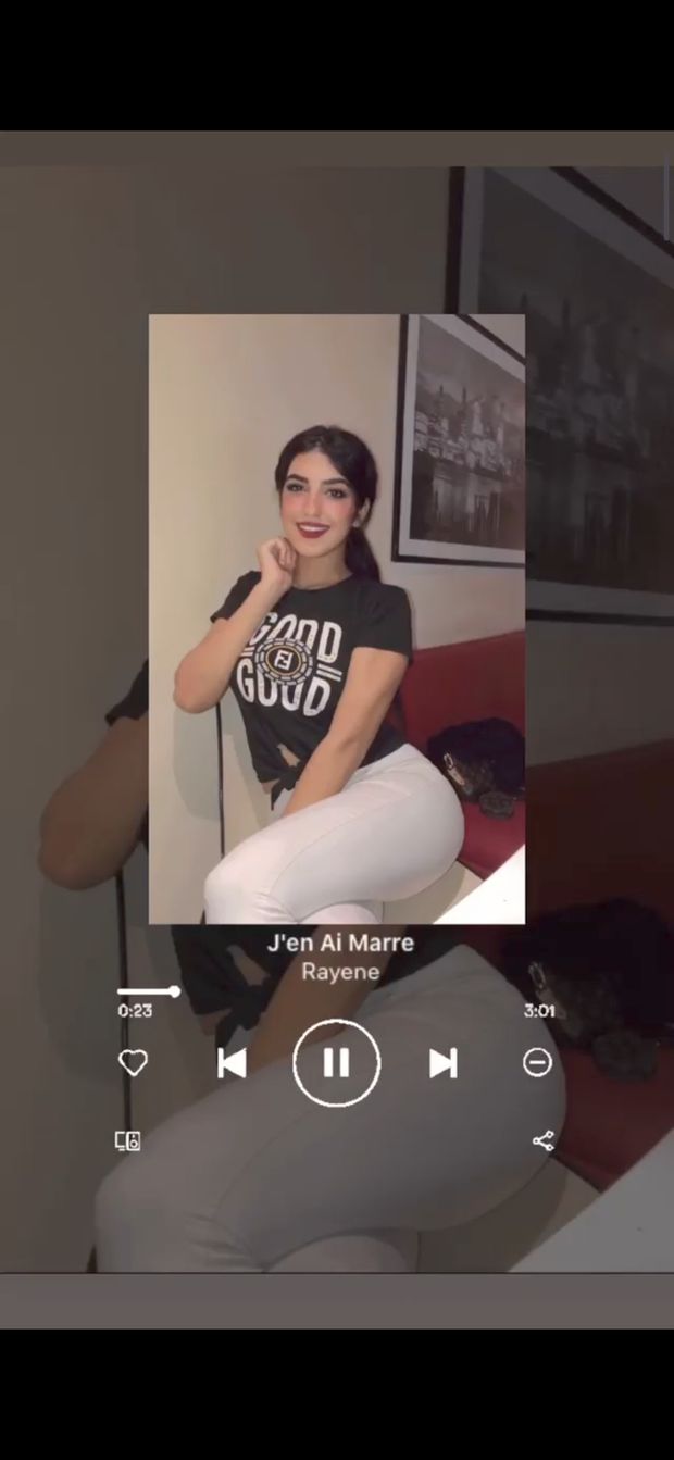 Doha Bouhelal Hornycoomer