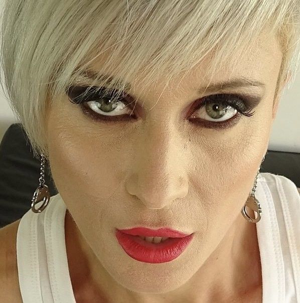 Tanya Virago Bigbutshy