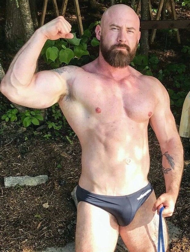 Biceps And Bulges Barnesjohn62