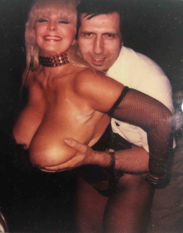 Candy Samples Letting A Fan Dry Hump Her Backstage Seakayak