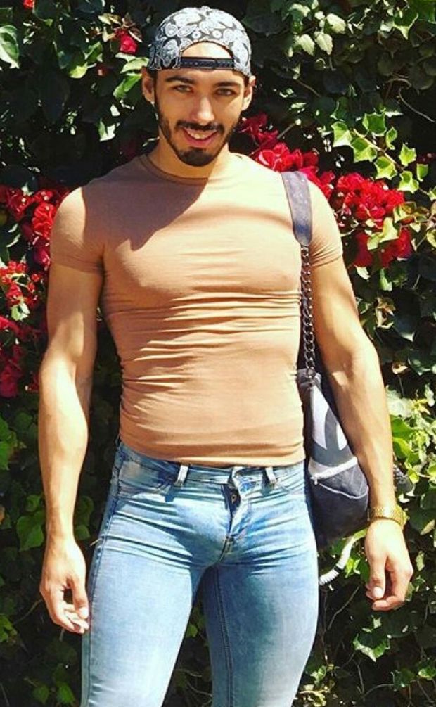 Men In Tight Jeans Bulge Phnix